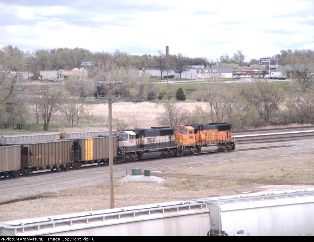 BNSF 8986 & 9781